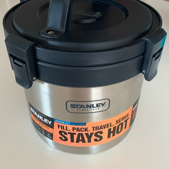 Stanley | Kitchen | Stanley Adventure Vacuum Crock Stay Hot 3 Qt Camp ...